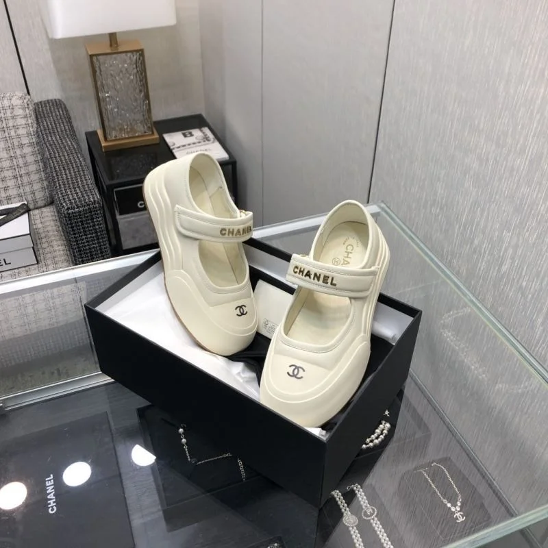 Exact replica Chanel Low Shoes