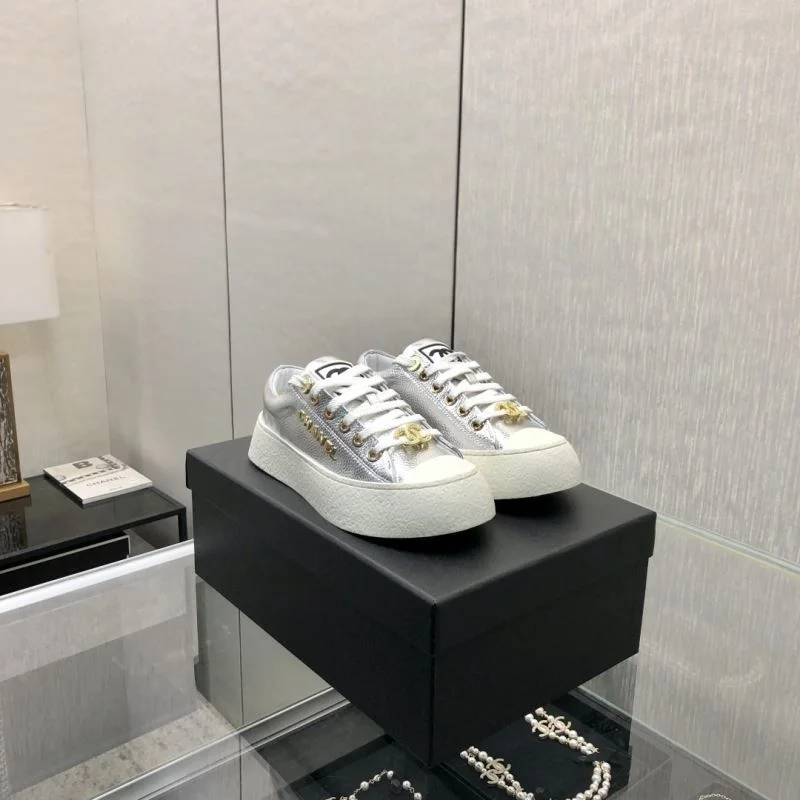 Precise copy Chanel Low Shoes