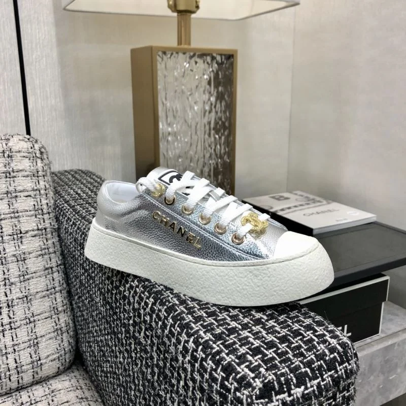 Precise copy Chanel Low Shoes