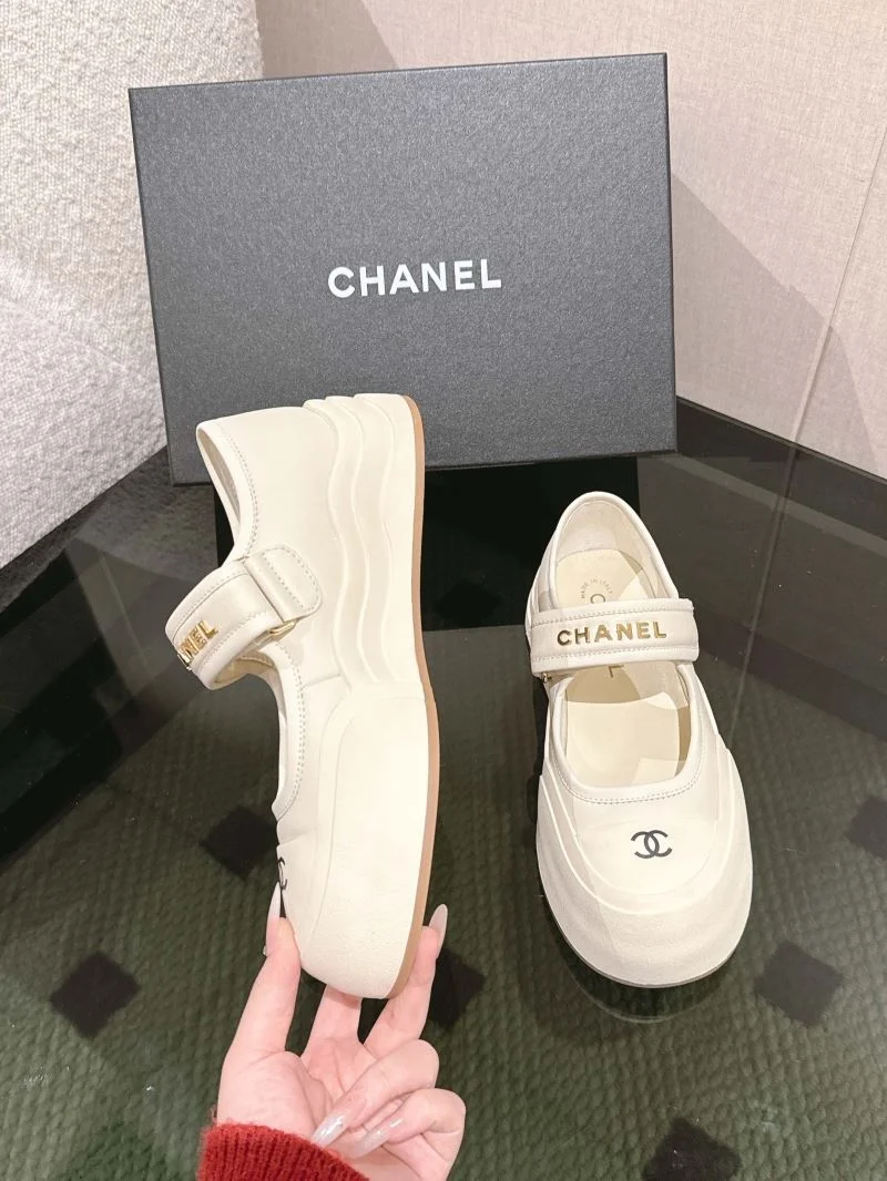 Official Chanel Low Shoes