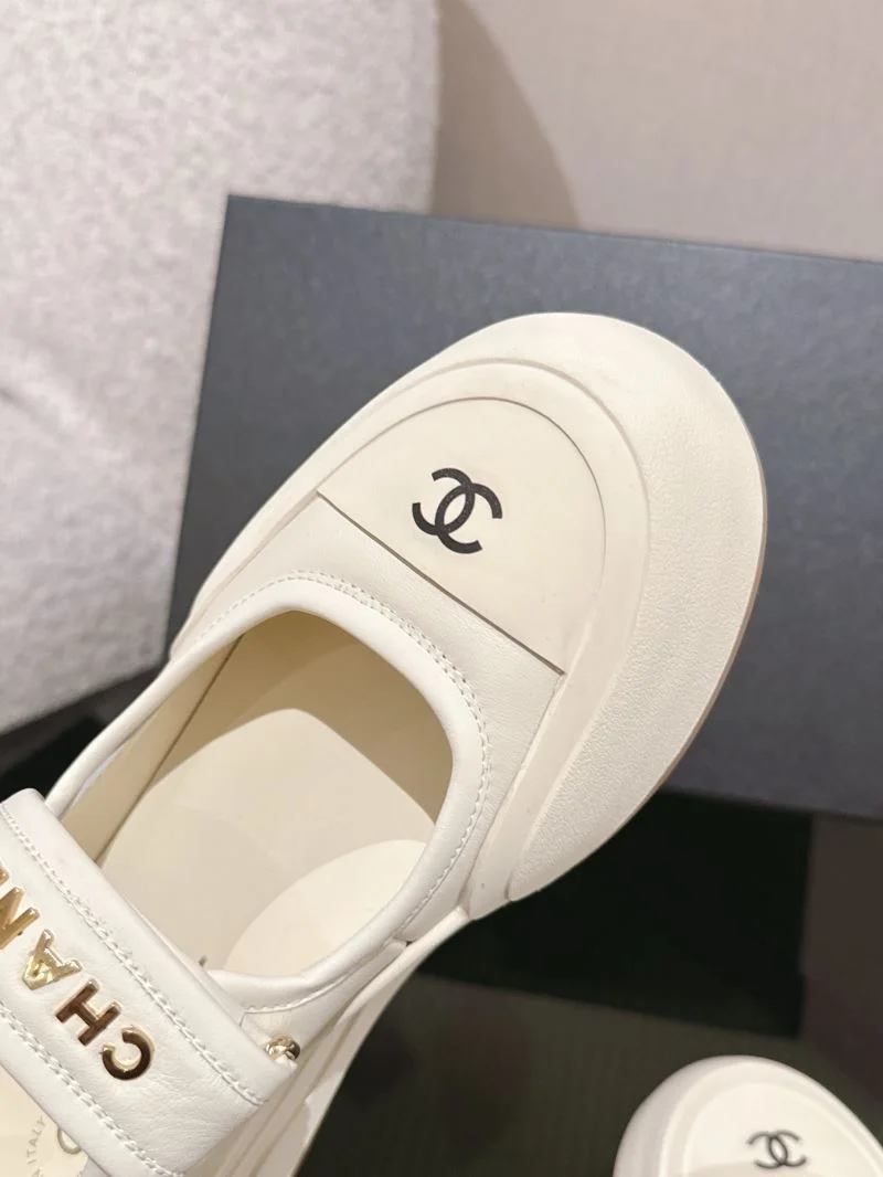 Official Chanel Low Shoes