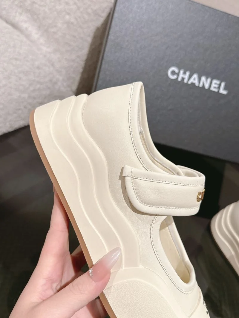 Official Chanel Low Shoes