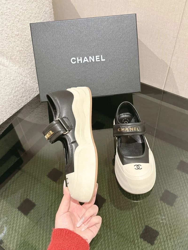 Official Chanel Low Shoes