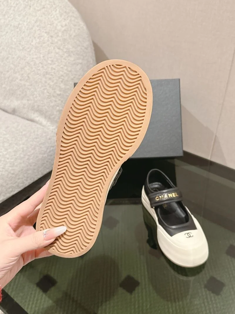 Official Chanel Low Shoes