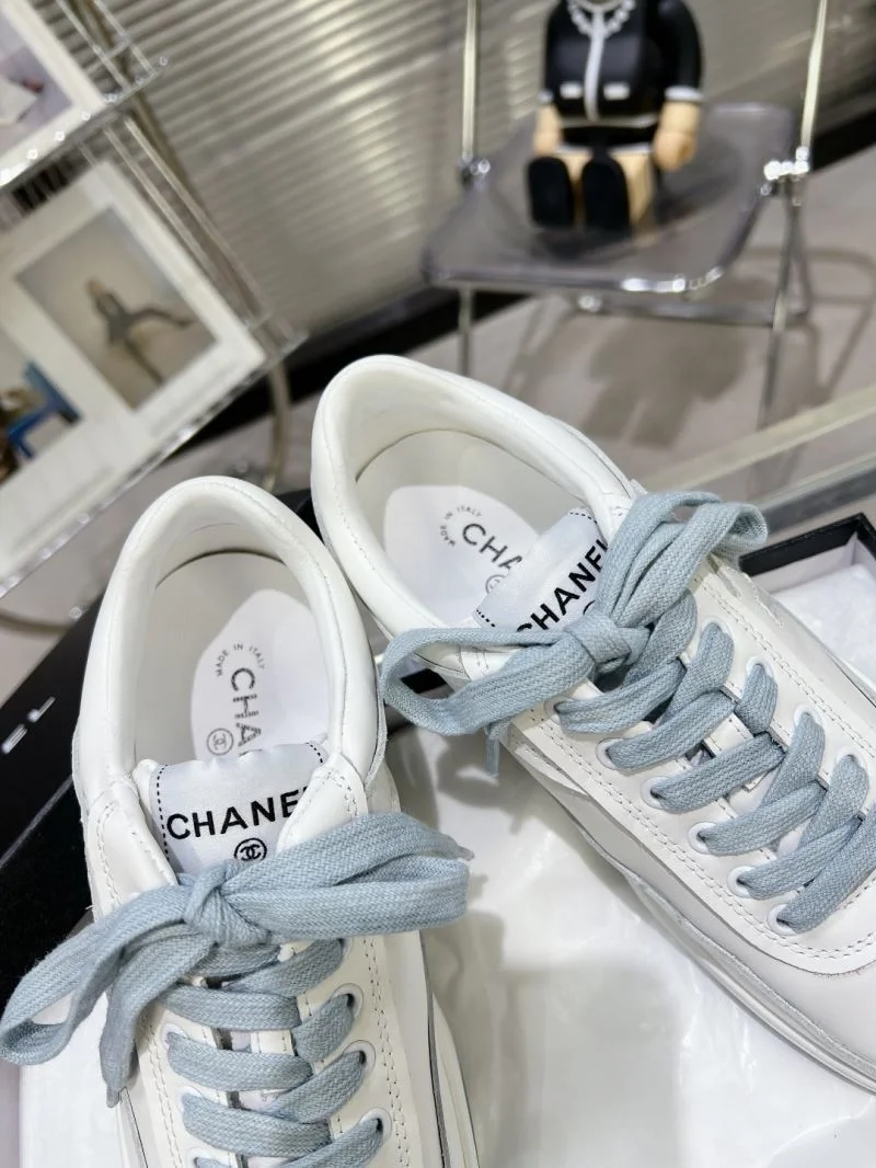 Bargain Chanel Low Shoes