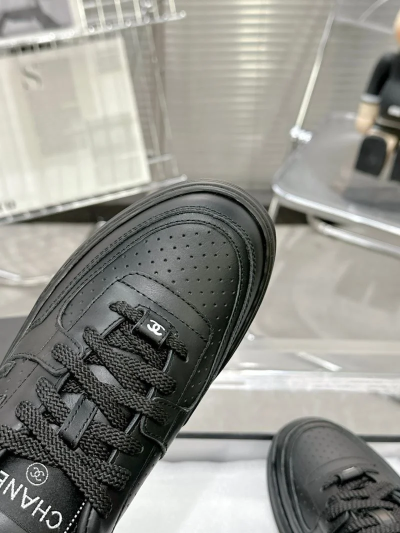 Bargain Chanel Low Shoes