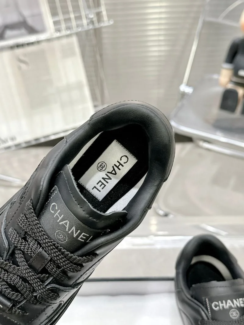 Bargain Chanel Low Shoes