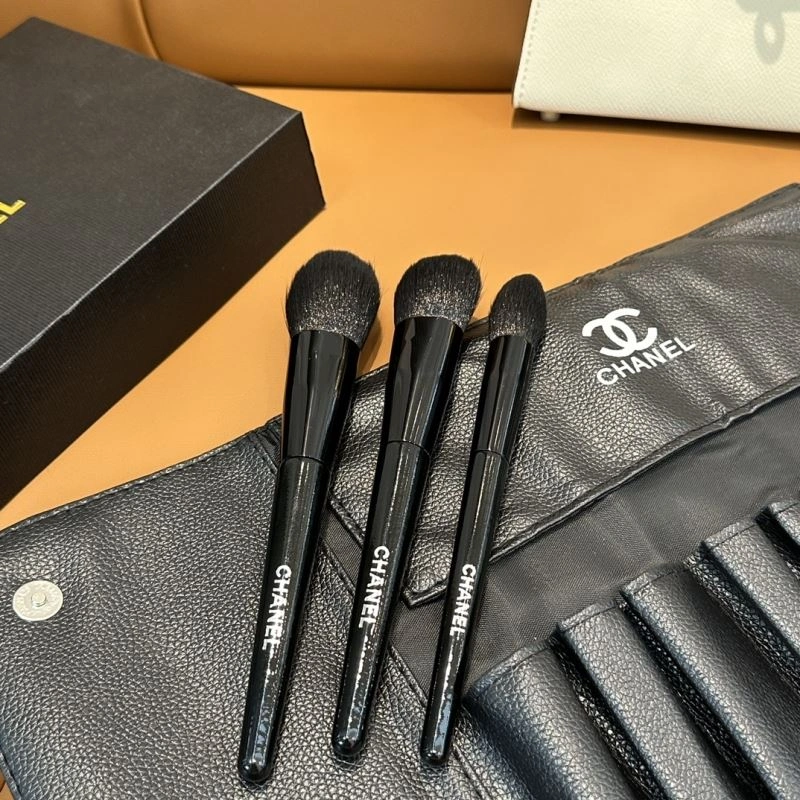 Precise copy Chanel Makeup Brushe