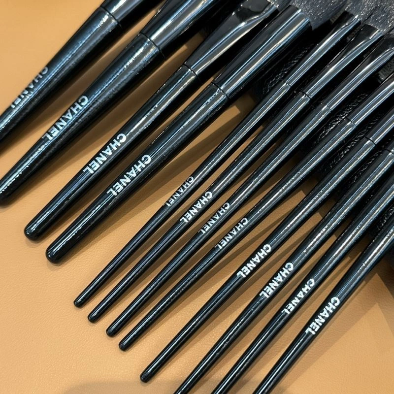Precise copy Chanel Makeup Brushe