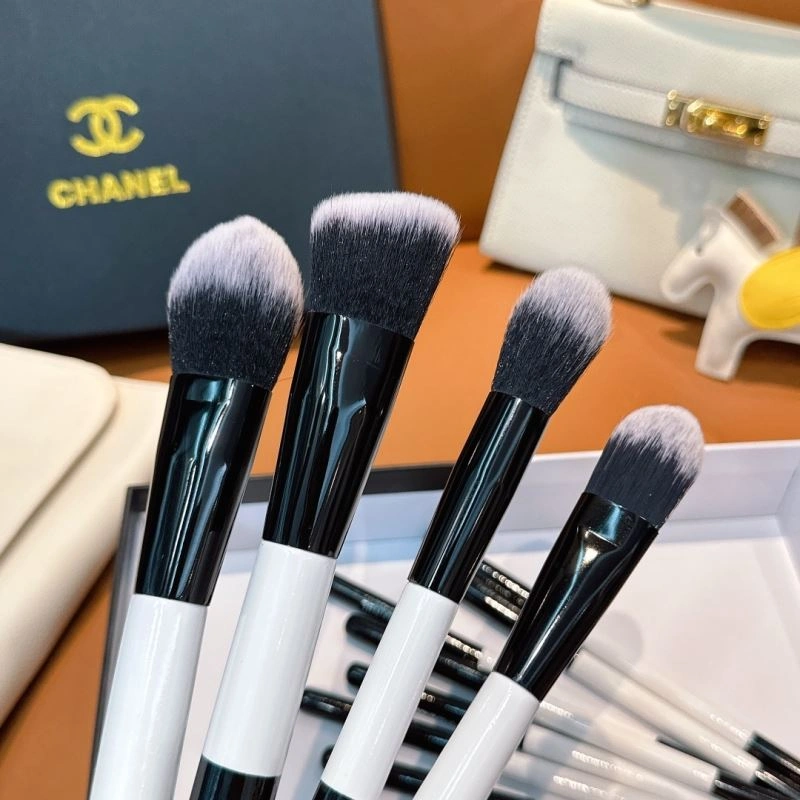 Brand-original Chanel Makeup Brushe