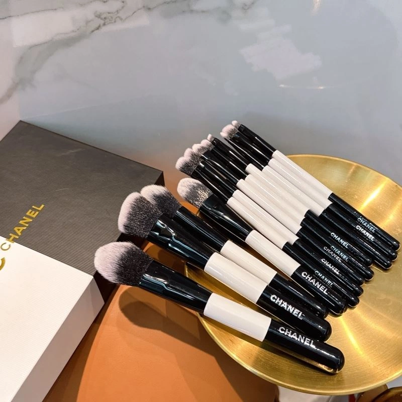 Brand-original Chanel Makeup Brushe