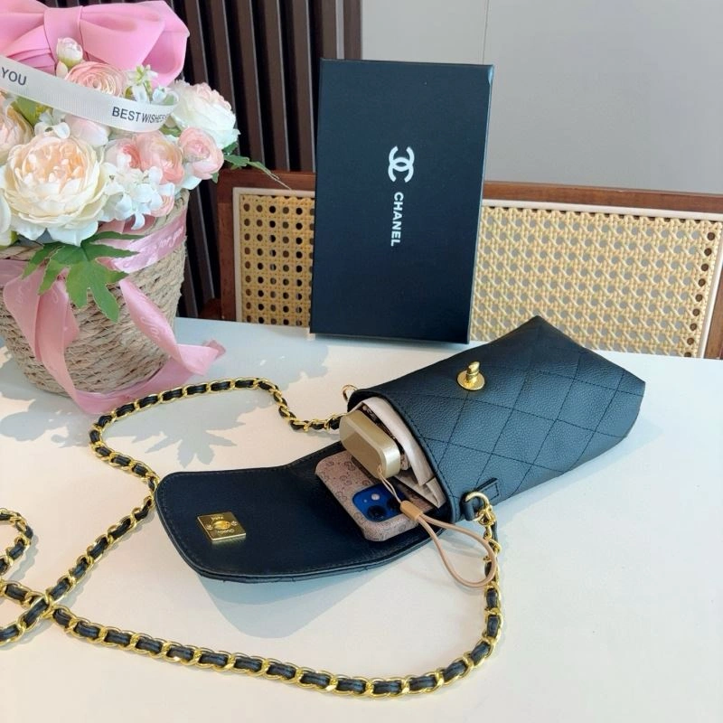 Low-cost Chanel Mobile Cases
