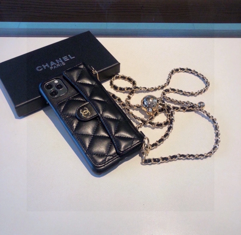 Low-cost Chanel Mobile Cases