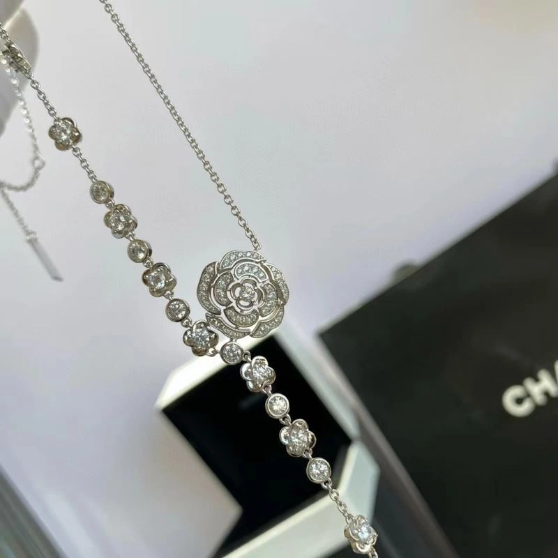 Accurate model Chanel Necklaces