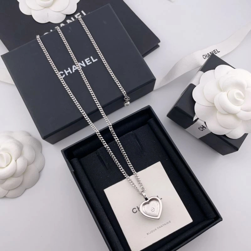 Brand-original Chanel Necklaces