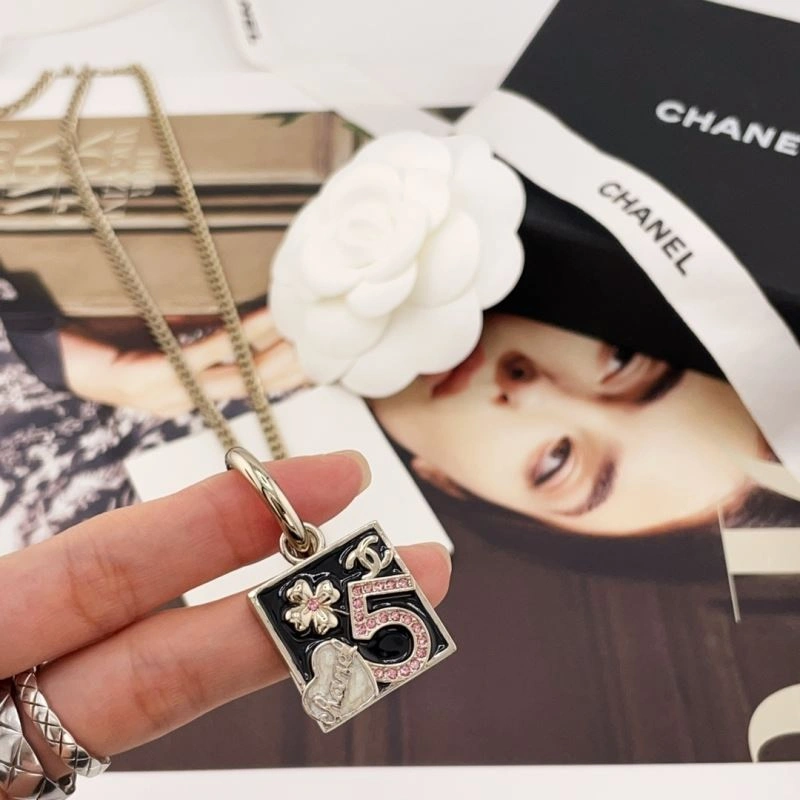 Original Chanel Necklaces