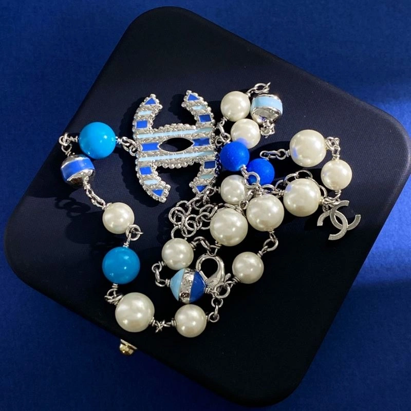 Accurate model Chanel Necklaces