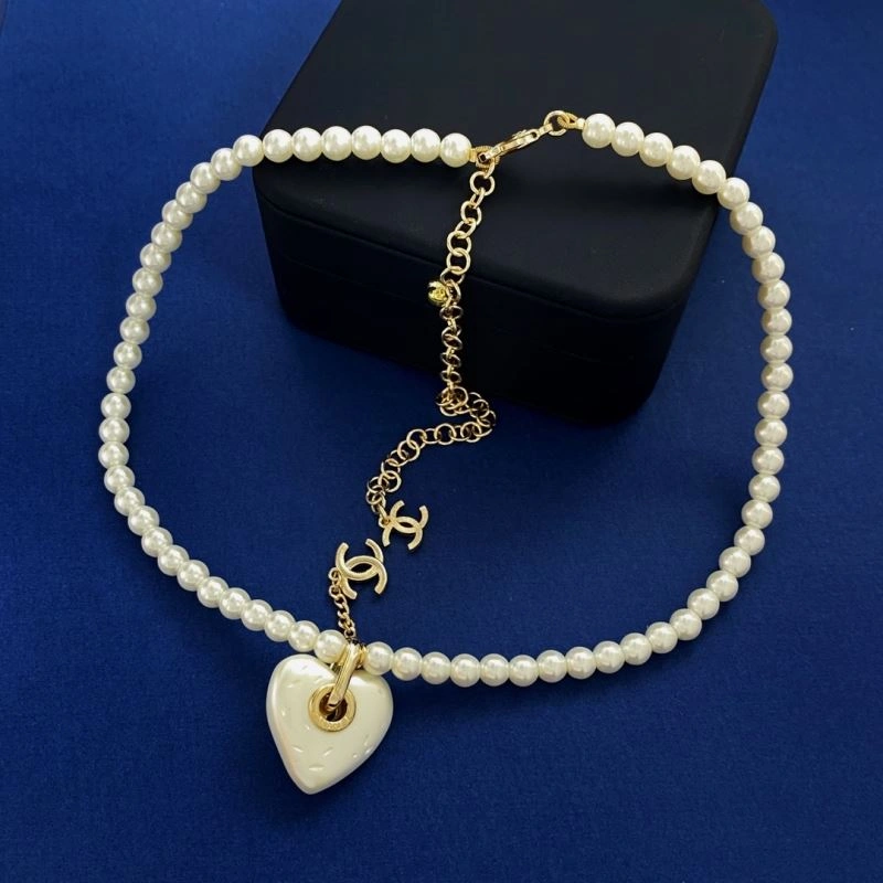 Bargain Chanel Necklaces