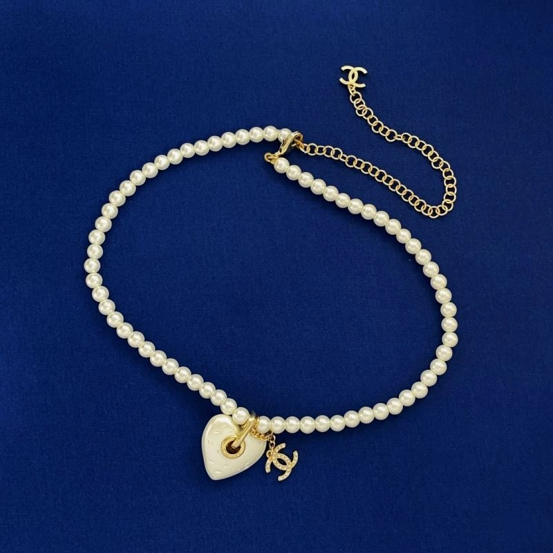 Bargain Chanel Necklaces