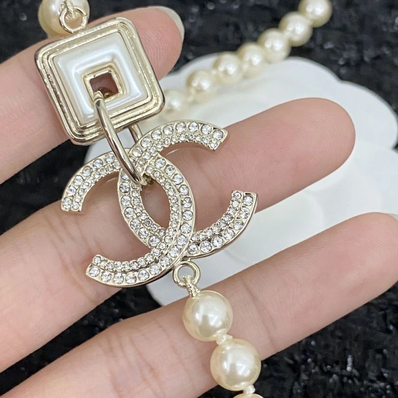 Accurate model Chanel Necklaces