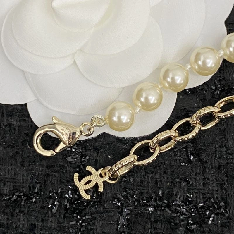 Accurate model Chanel Necklaces