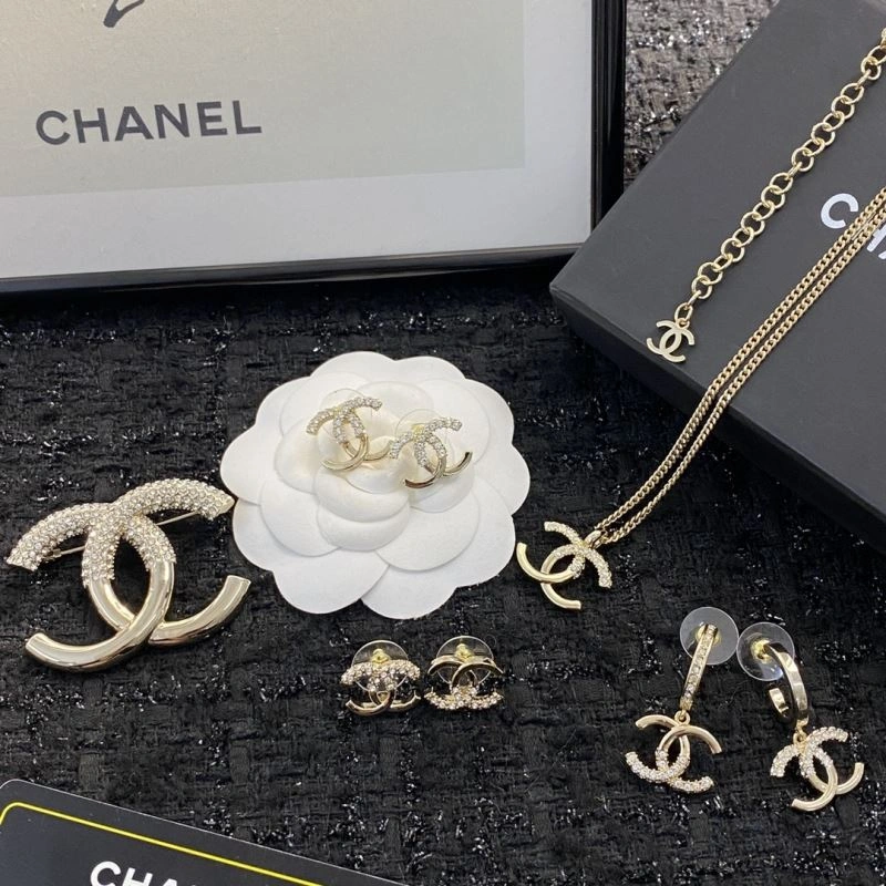 Real Chanel Necklaces