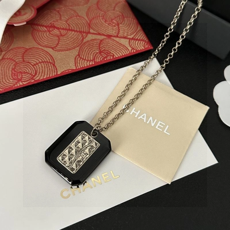 Accurate model Chanel Necklaces