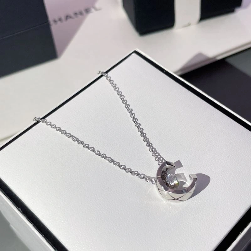 Low-cost Chanel Necklaces