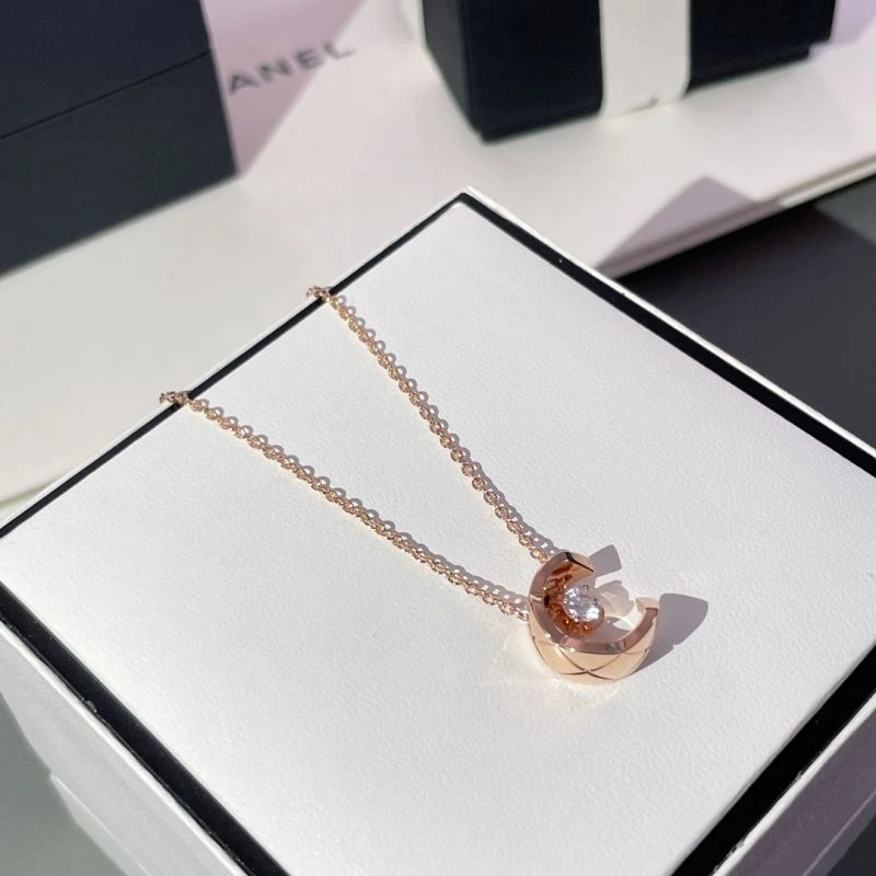 Low-cost Chanel Necklaces