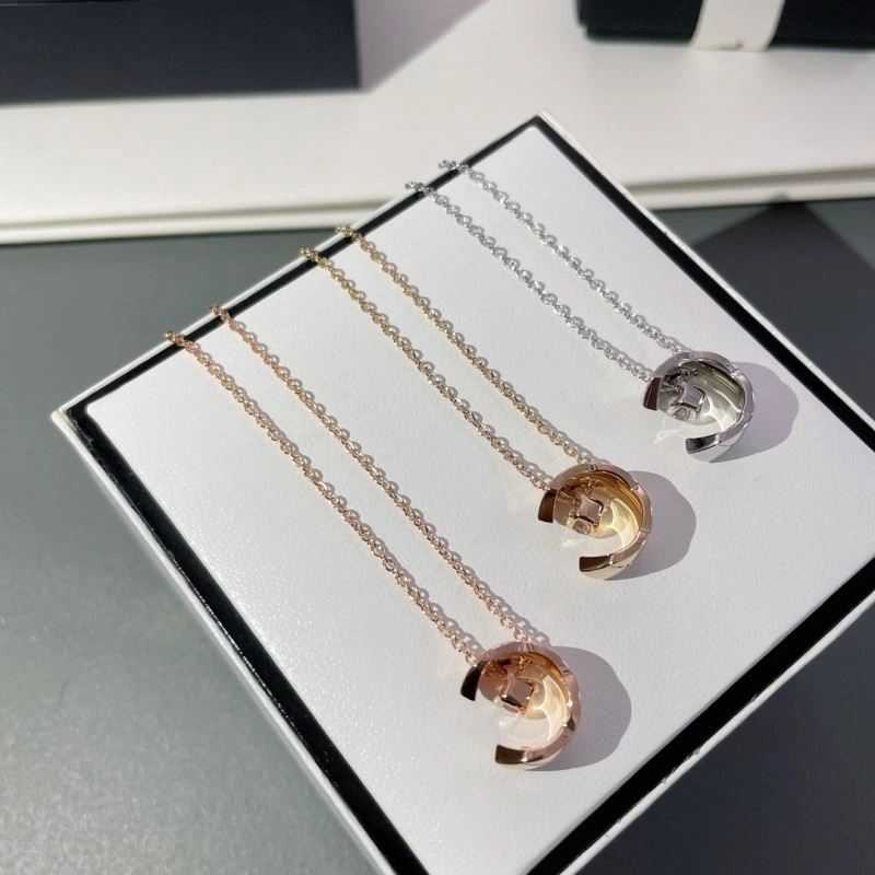 Low-cost Chanel Necklaces