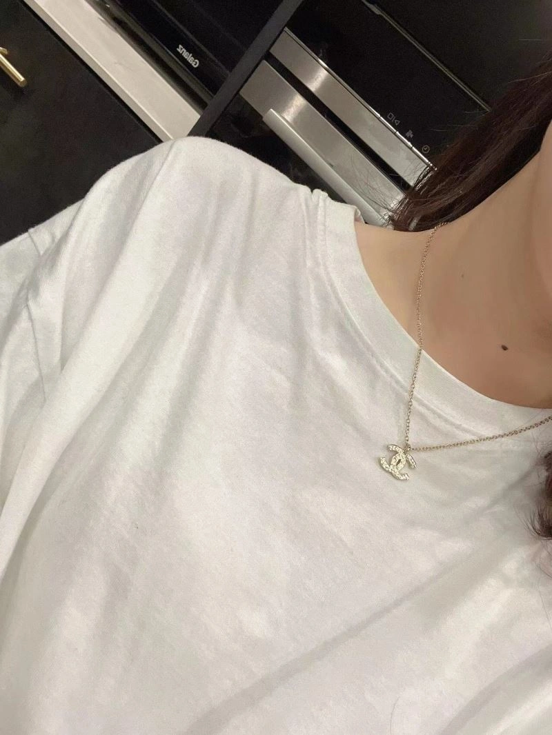Original Chanel Necklaces
