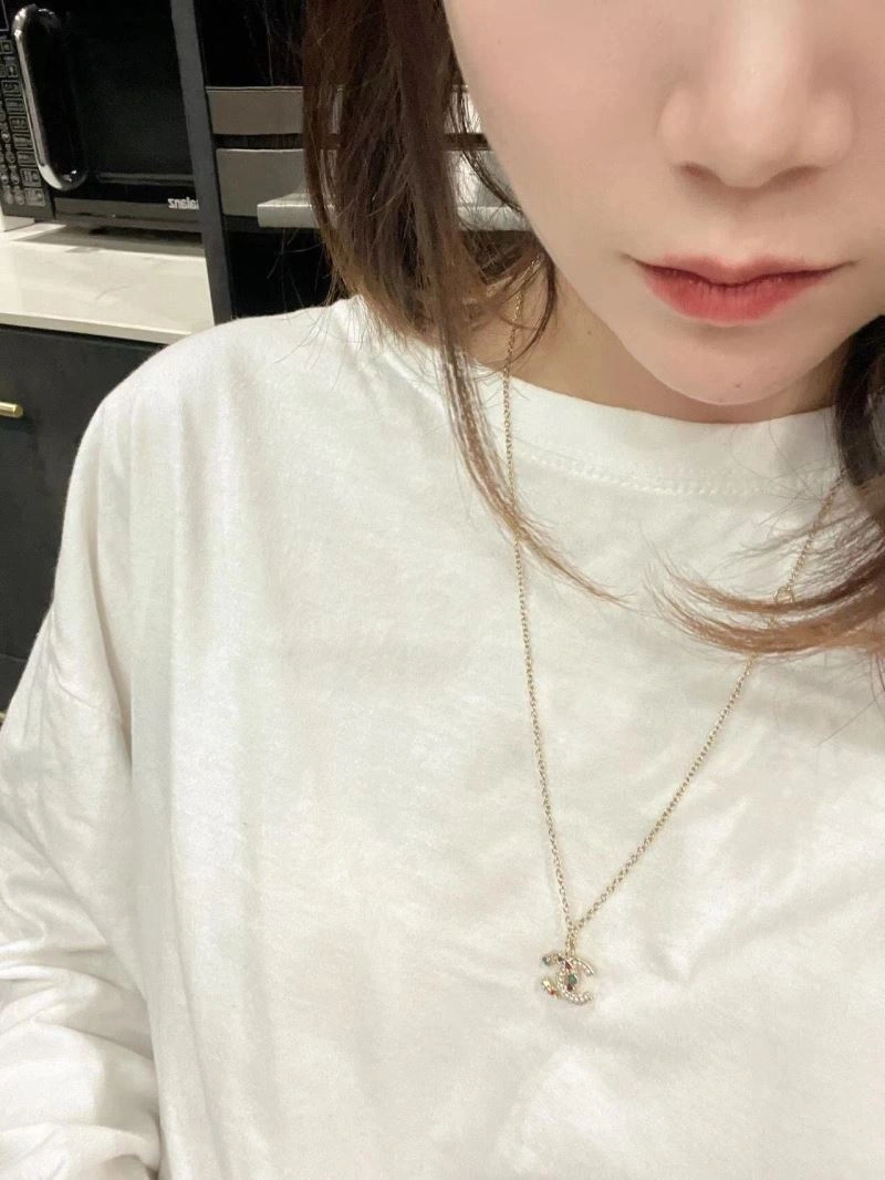 Original Chanel Necklaces