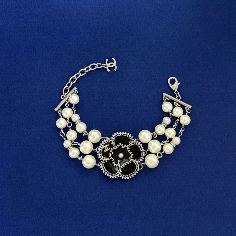 Original Chanel Necklaces
