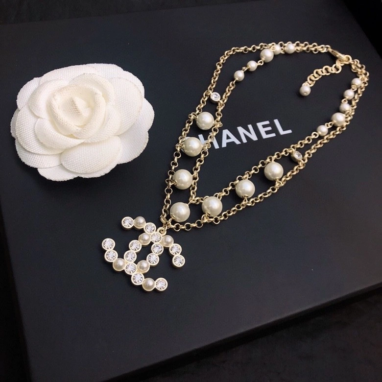 Inexpensive Chanel Necklaces