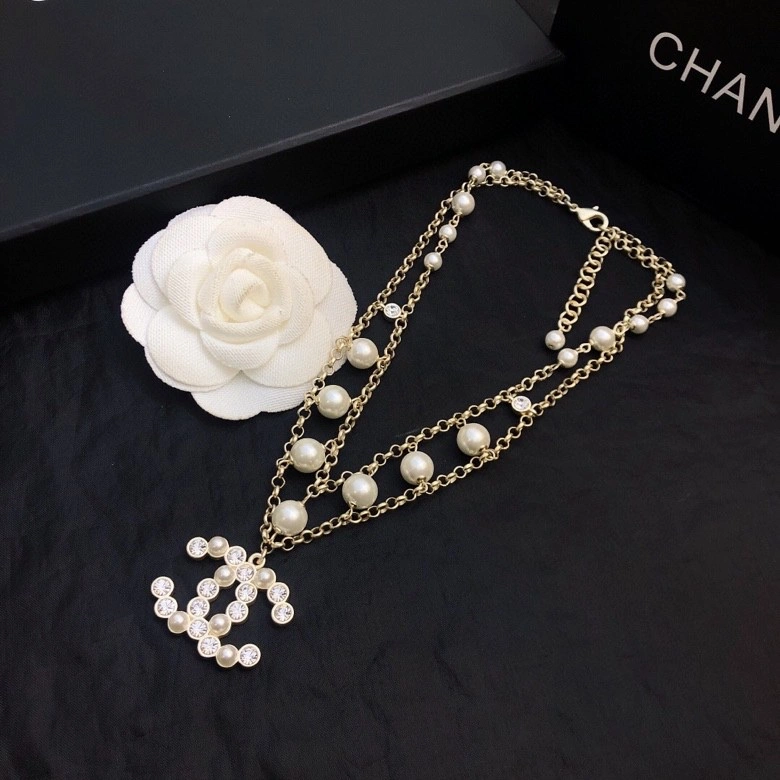 Inexpensive Chanel Necklaces