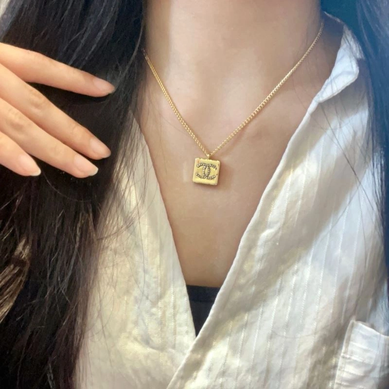 Real Chanel Necklaces