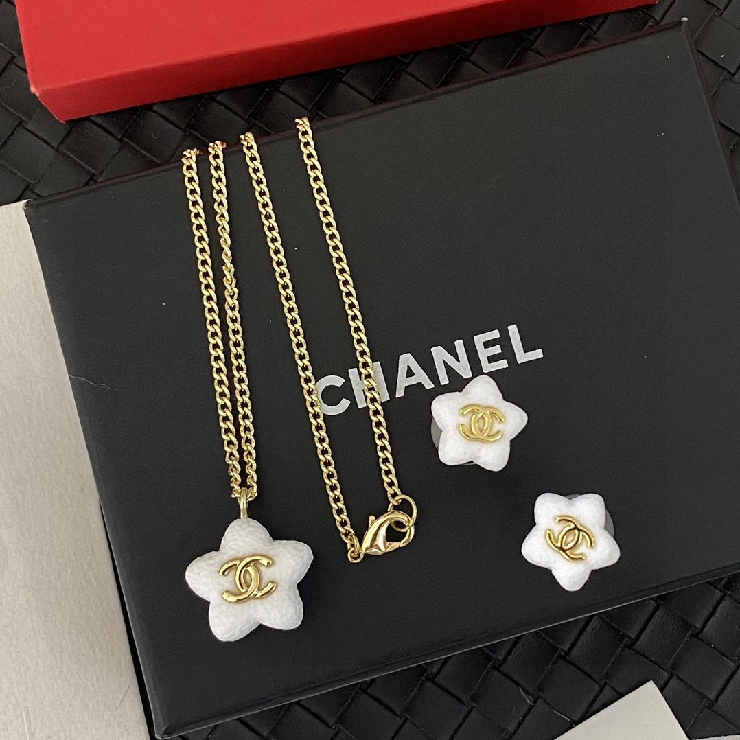 Factory-made Chanel Necklaces