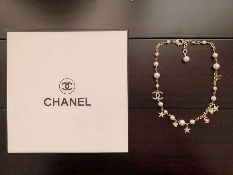 Inexpensive Chanel Necklaces
