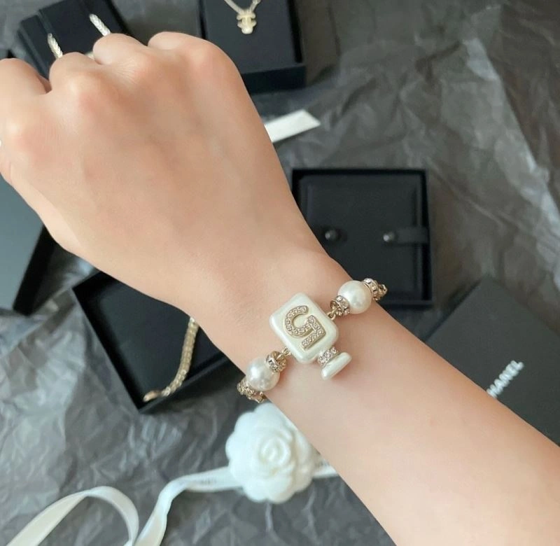 Exact replica Chanel Necklaces