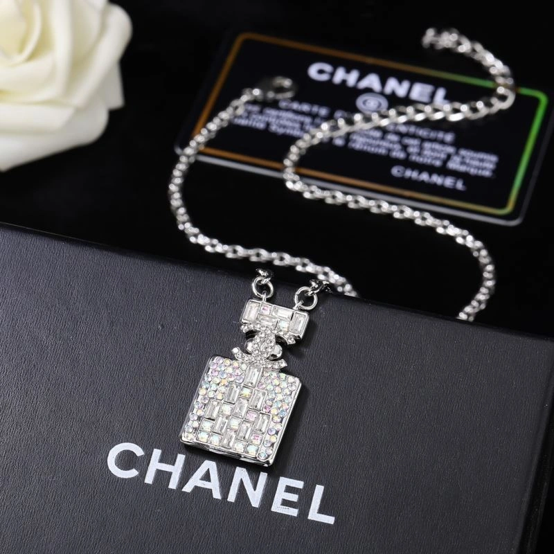 Original Chanel Necklaces