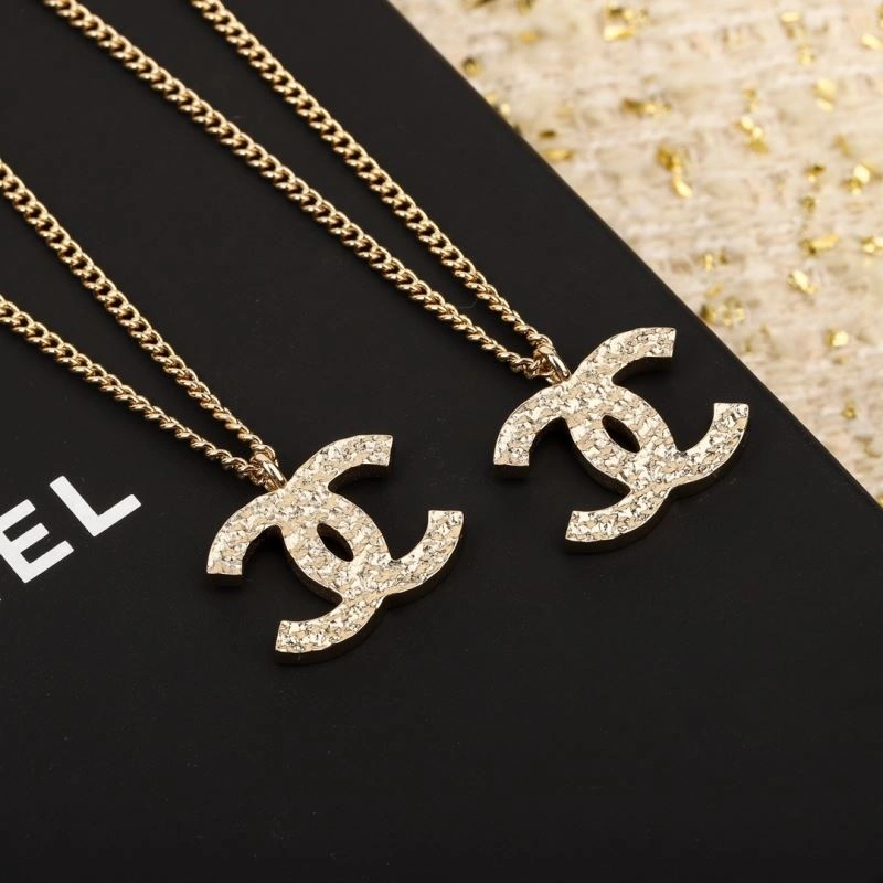 Accurate model Chanel Necklaces