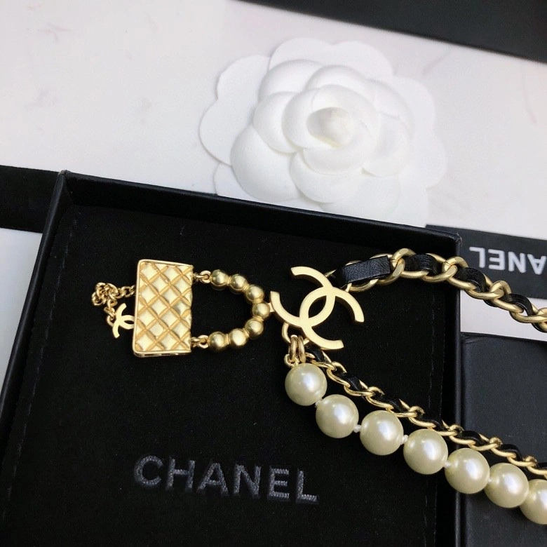 Low-cost Chanel Necklaces