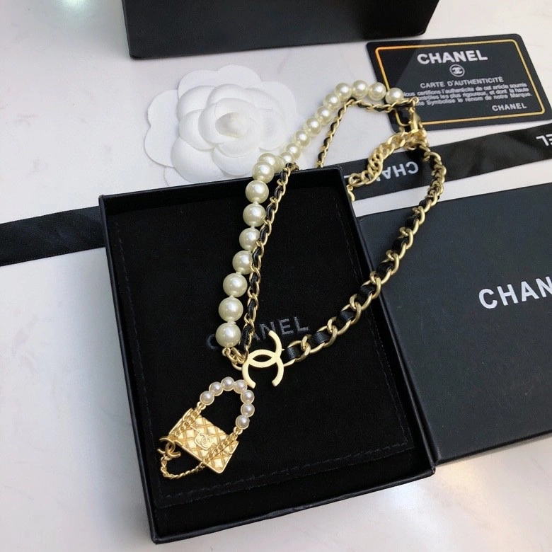 Low-cost Chanel Necklaces