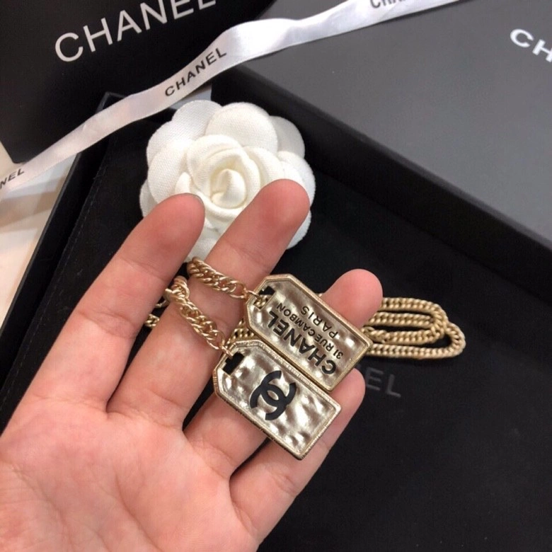 Accurate model Chanel Necklaces