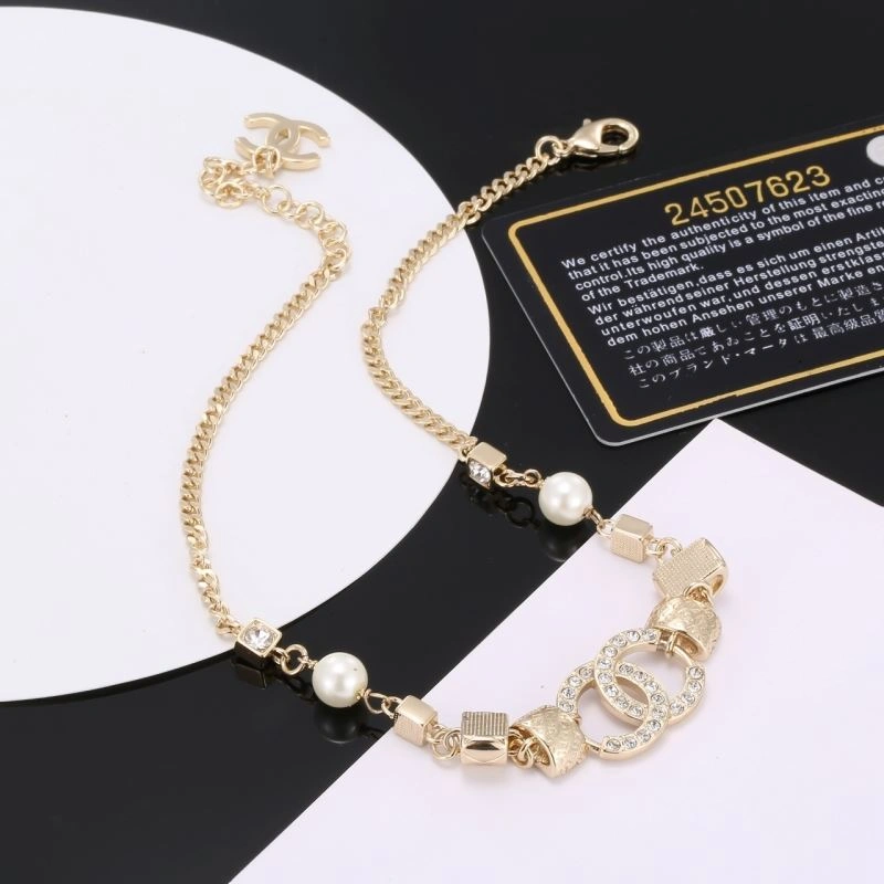 Accurate model Chanel Necklaces