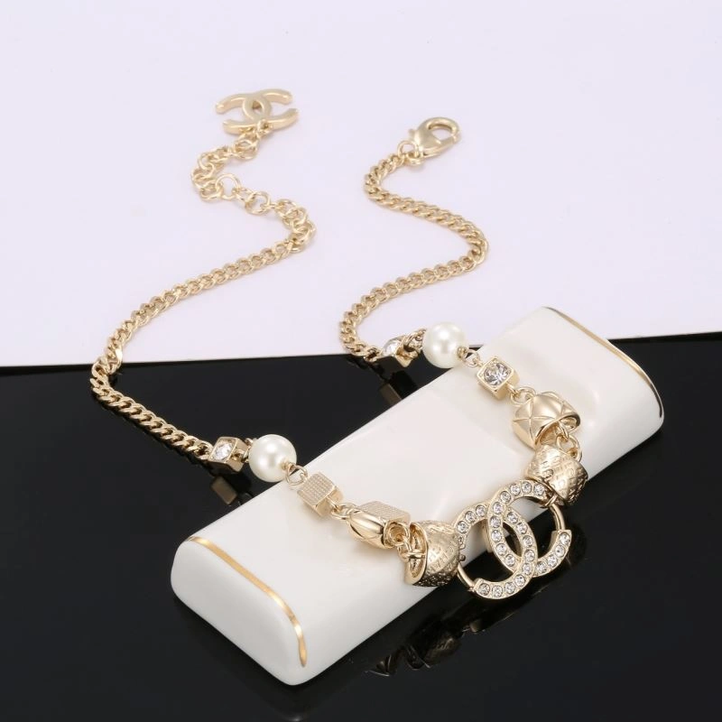 Accurate model Chanel Necklaces