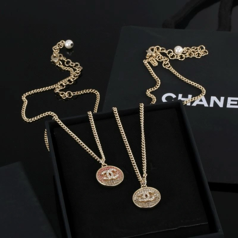 Accurate model Chanel Necklaces