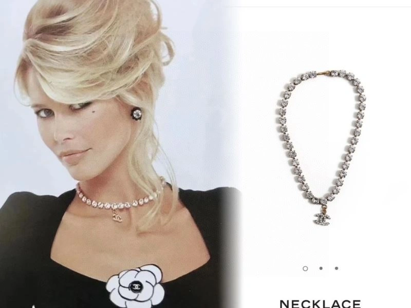 Top mirror Chanel Necklaces