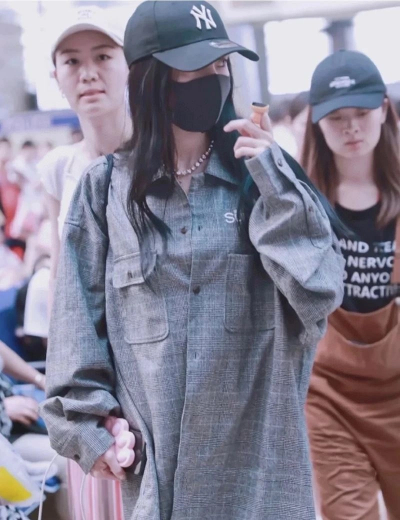 Top mirror Chanel Necklaces