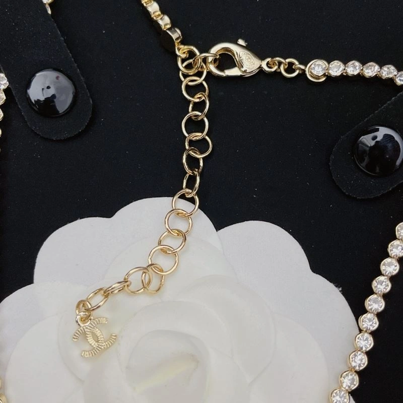 Accurate model Chanel Necklaces